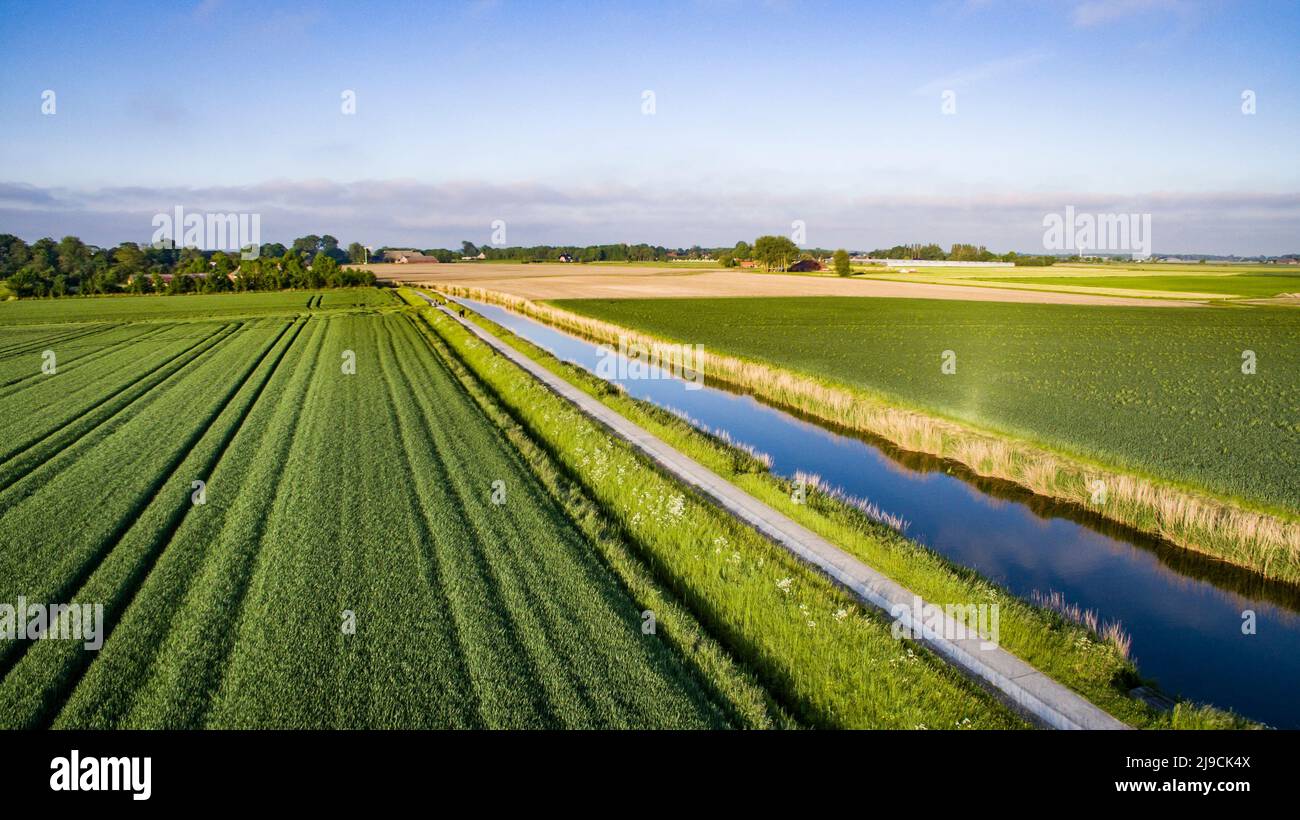 Flat country hi-res stock photography and images - Alamy