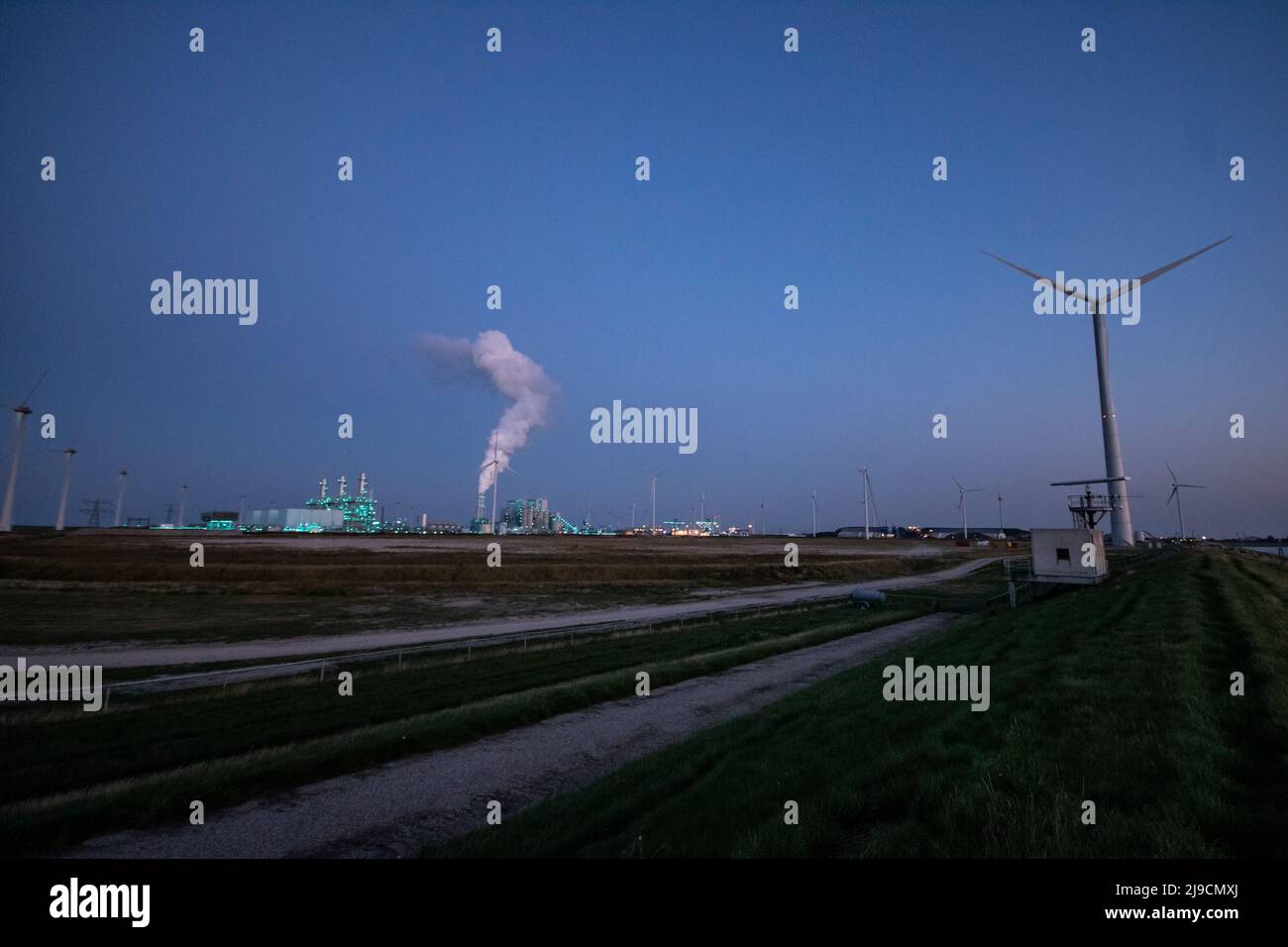 Wind farm in eemshaven hi-res stock photography and images - Alamy