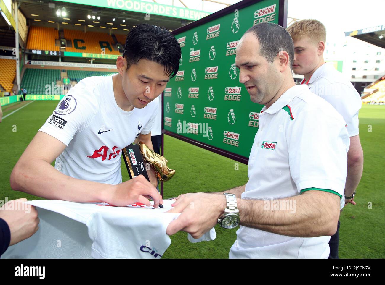 Heung min son golden boot hi-res stock photography and images - Alamy