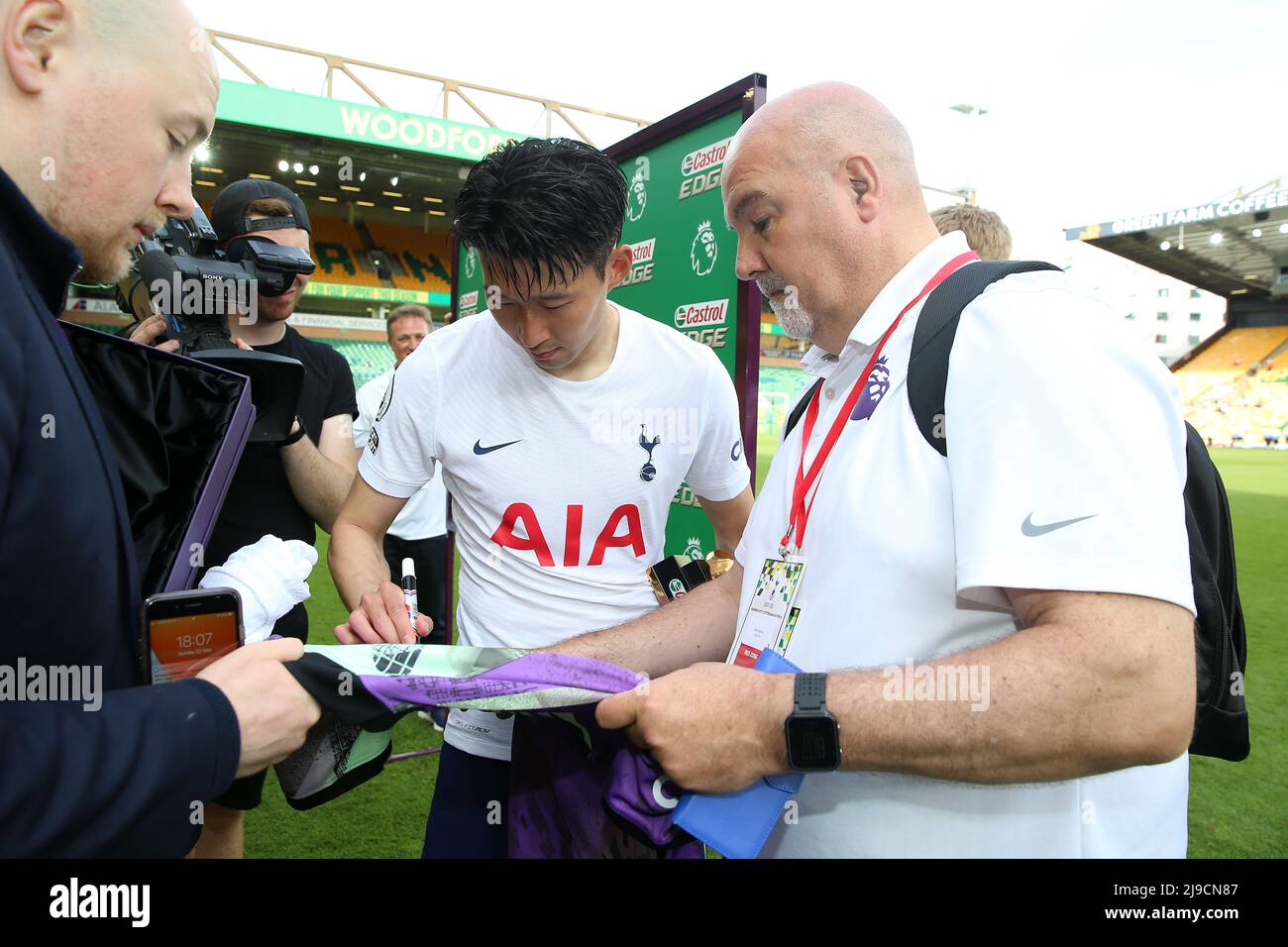 Heung min son golden boot hi-res stock photography and images - Alamy