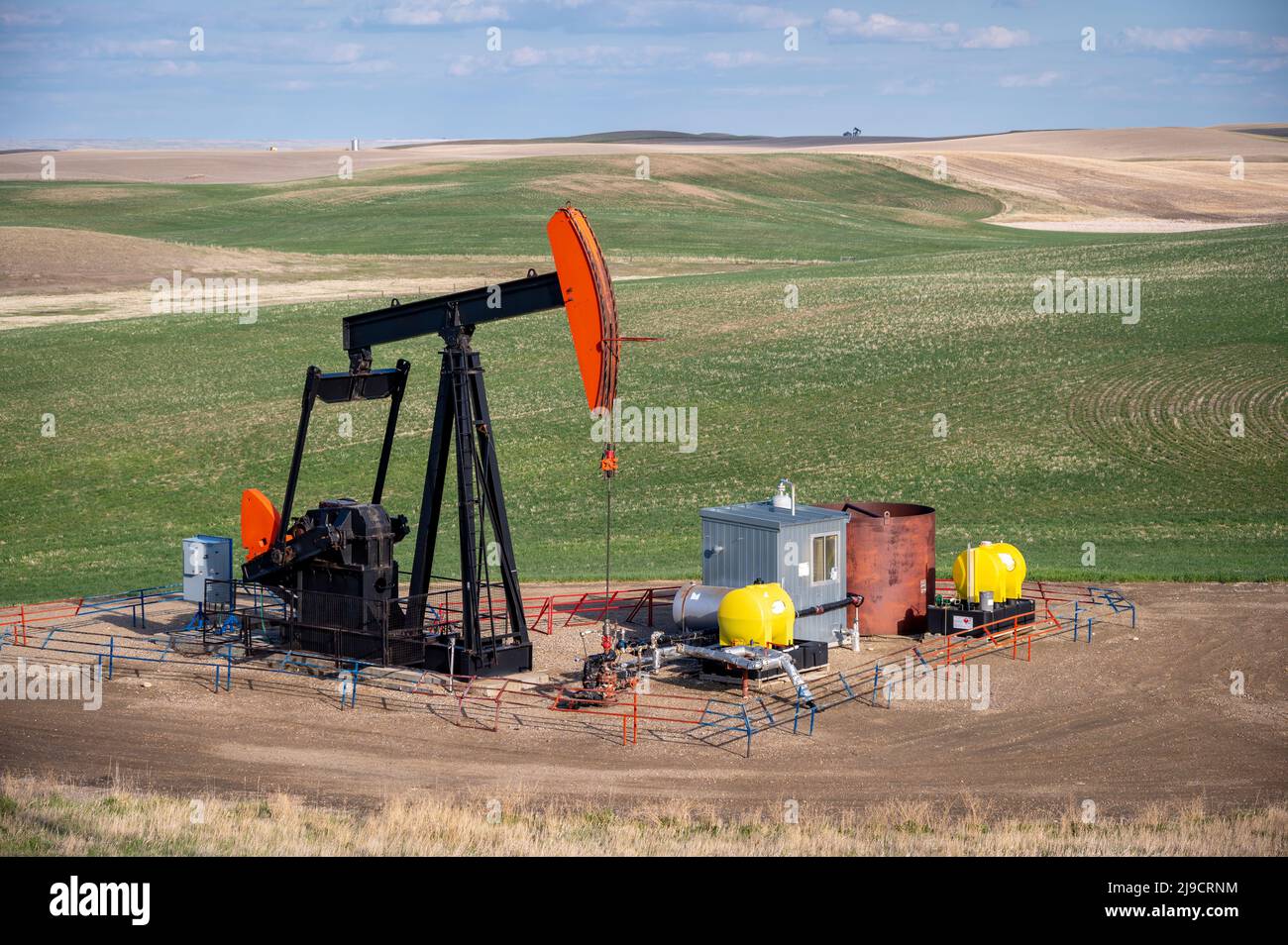 Alberta oil rig hi-res stock photography and images - Alamy