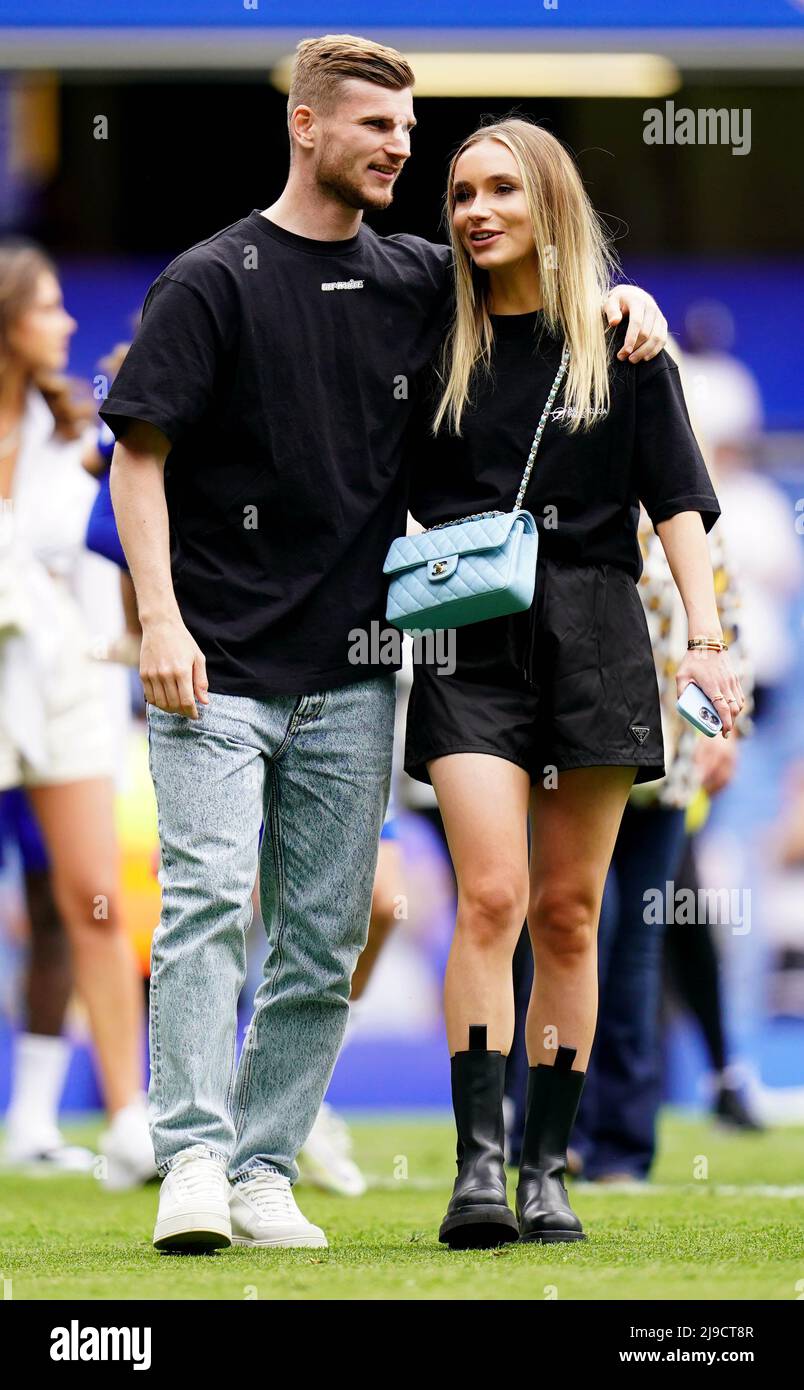 Chelsea's Timo Werner with his girlfriend on the pitch after the ...