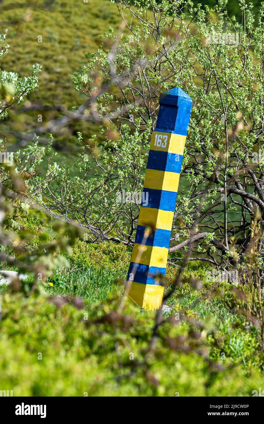 Ukrainian border guard hi-res stock photography and images - Alamy