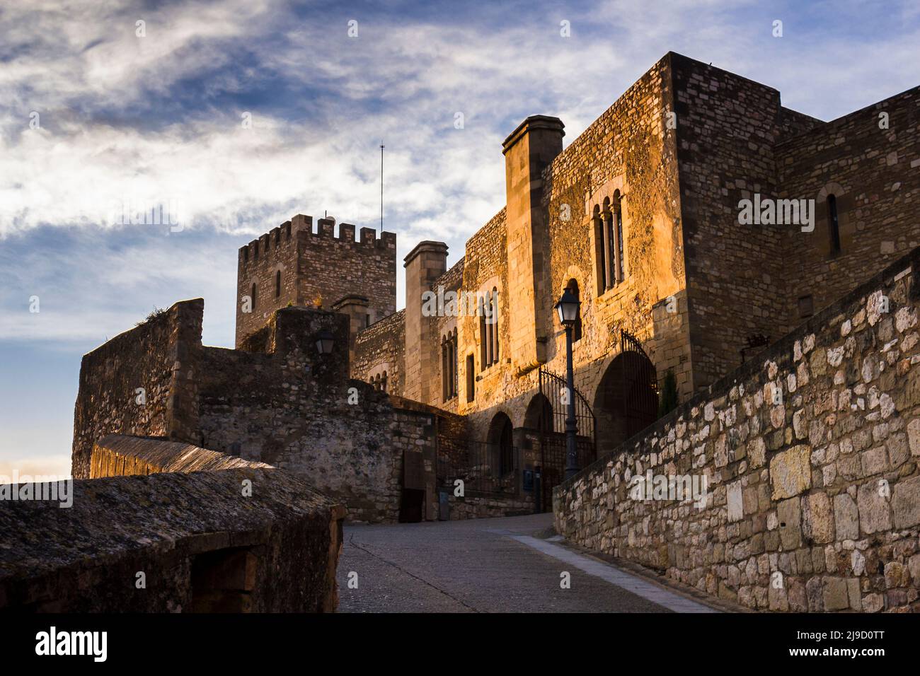 Old catalunya hi-res stock photography and images - Alamy