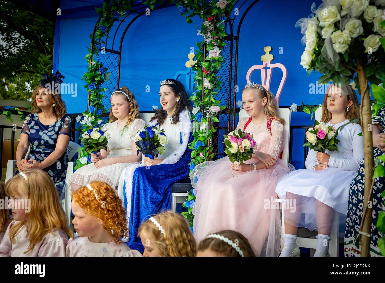 2022 Lymm May Queen, Faye Griffiths and Lymm Rose Queen, Lilly Raftery ...