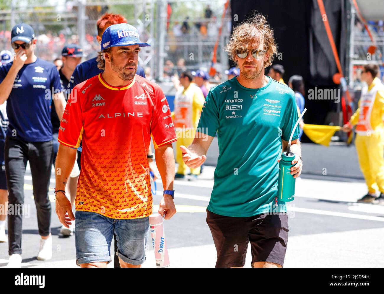 ALONSO Fernando (spa), Alpine F1 Team A522, portrait VETTEL Sebastian ...
