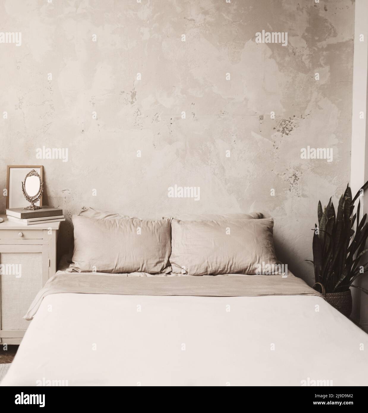 Real photo bedroom hi-res stock photography and images - Alamy