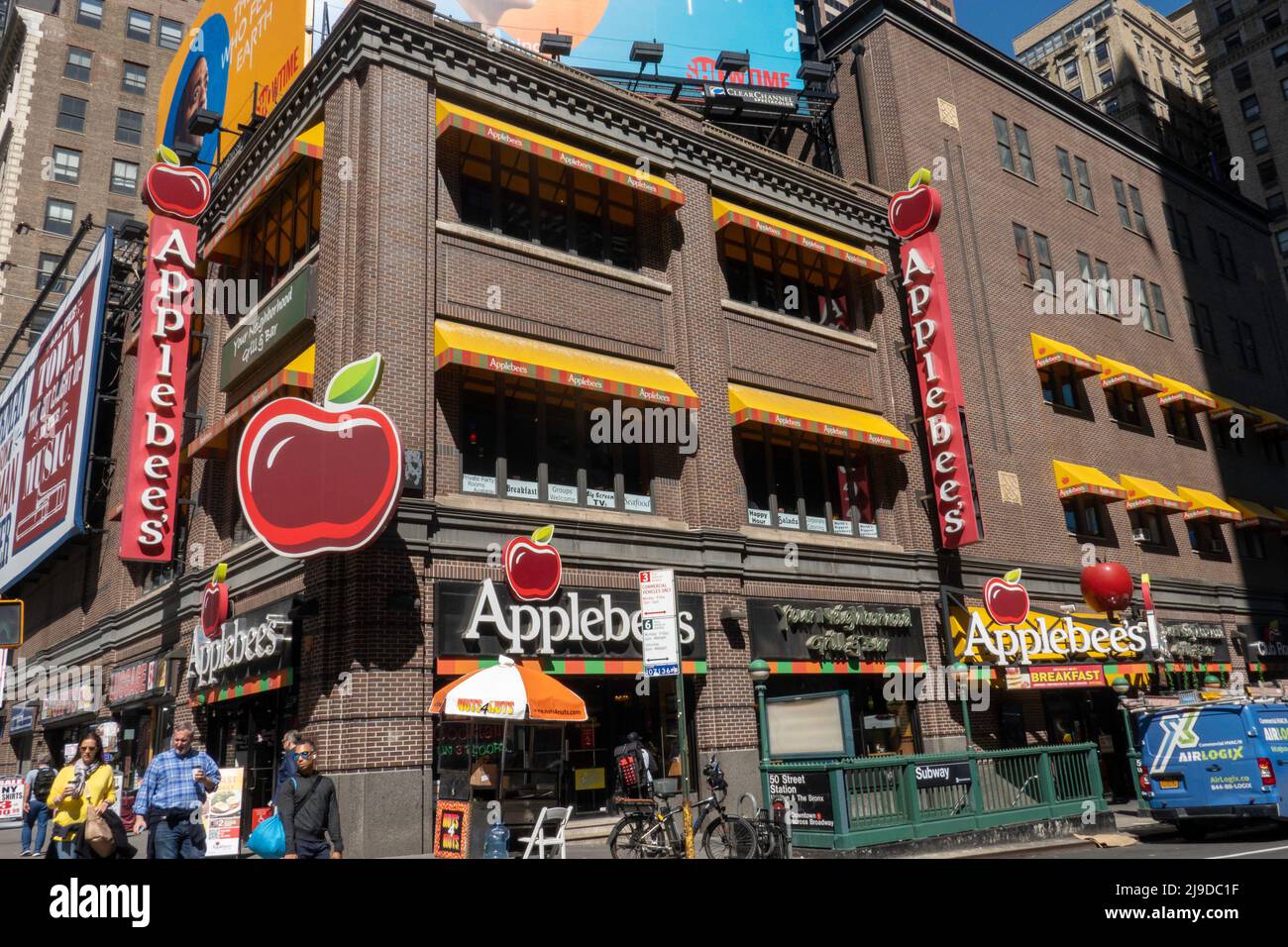 Applebee's restaurant is located in Times Square, New York City, USA ...