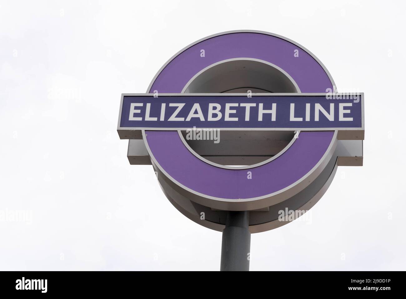 ELIZABETH LINE roundel sign with white background, transport for London ...
