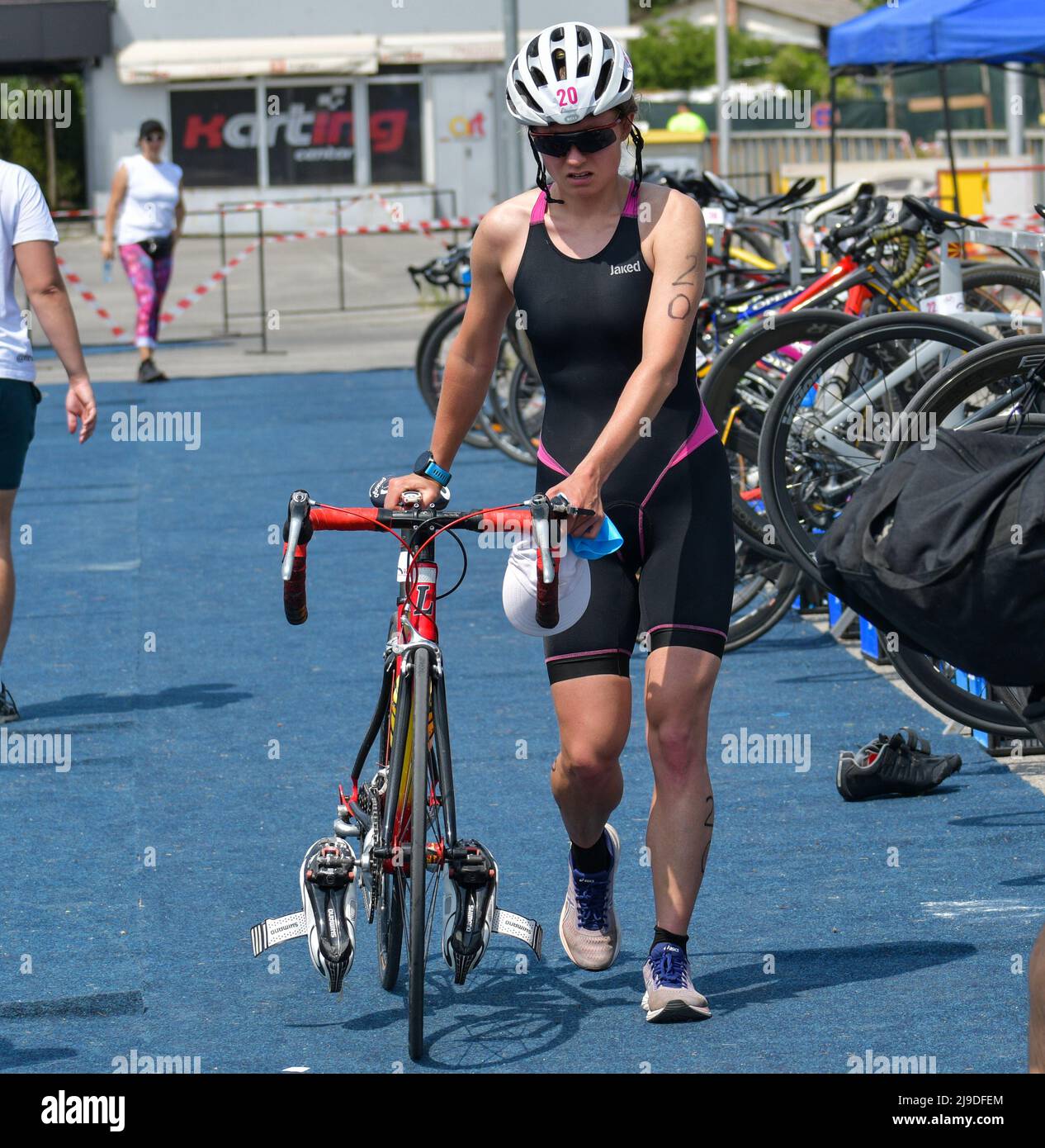 The massive triathlon competition. Аthletes competed in swimming ...