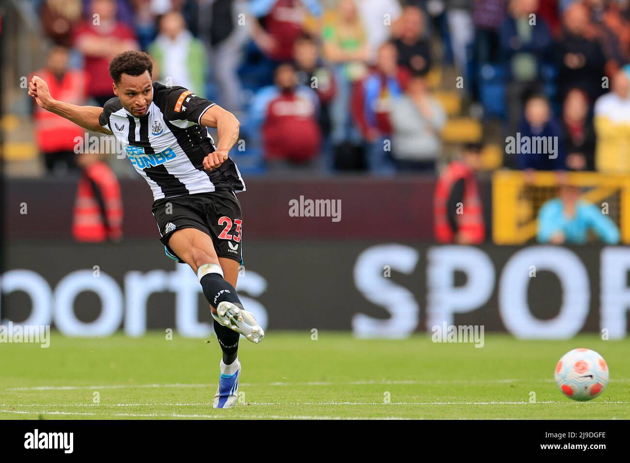 Jacob Murphy #23 of Newcastle United passes the ball Stock Photo - Alamy