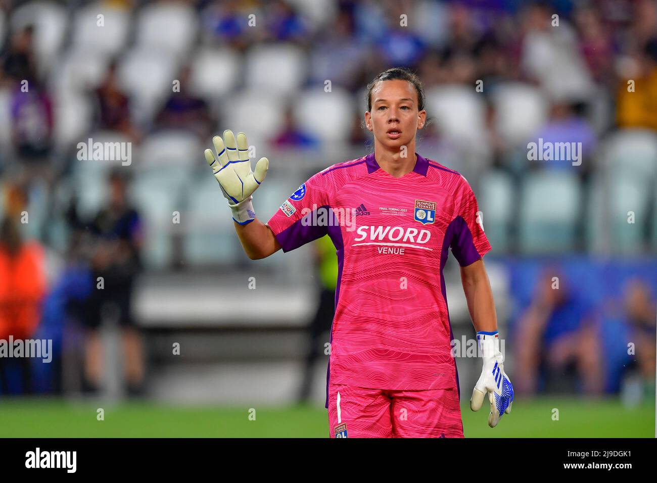 Turin, Italy. 21st, May 2022. Goalkeeper Christiane Endler (1) of ...