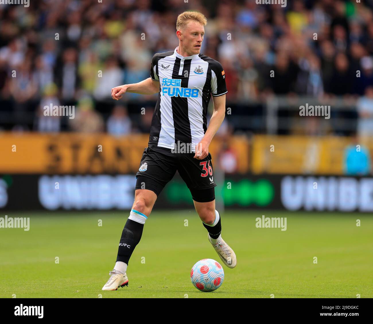 Sean Longstaff #36 of Newcastle United controls the ball Stock Photo ...