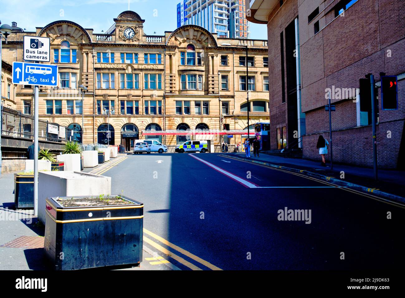 Victoria station architecture hi-res stock photography and images - Alamy