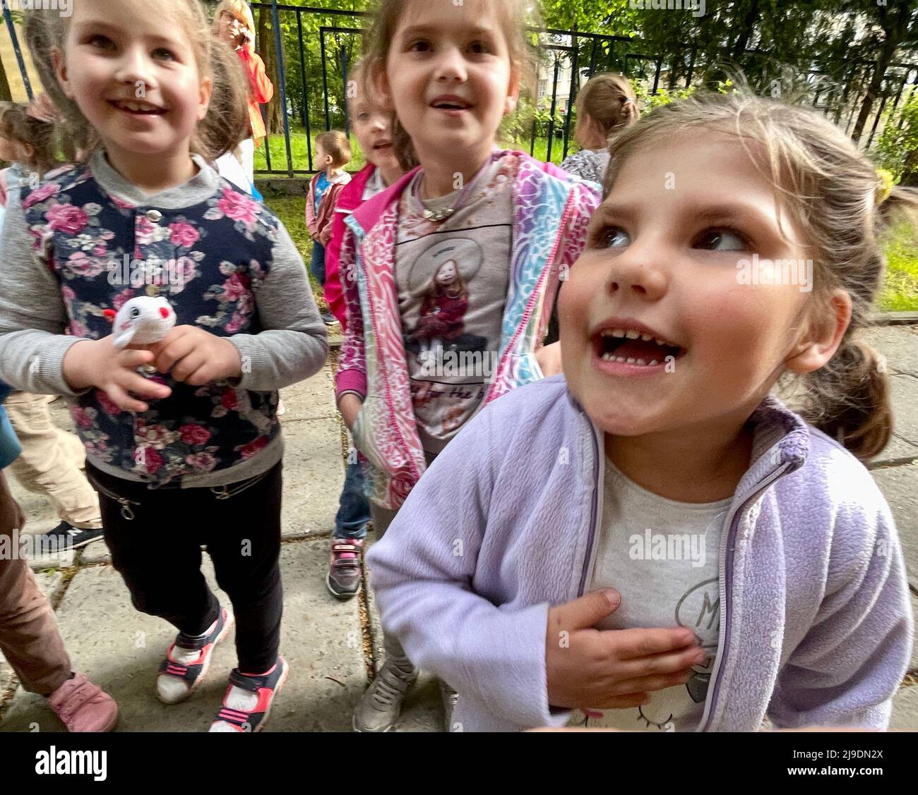 Orphans children girls smile hi-res stock photography and images - Alamy