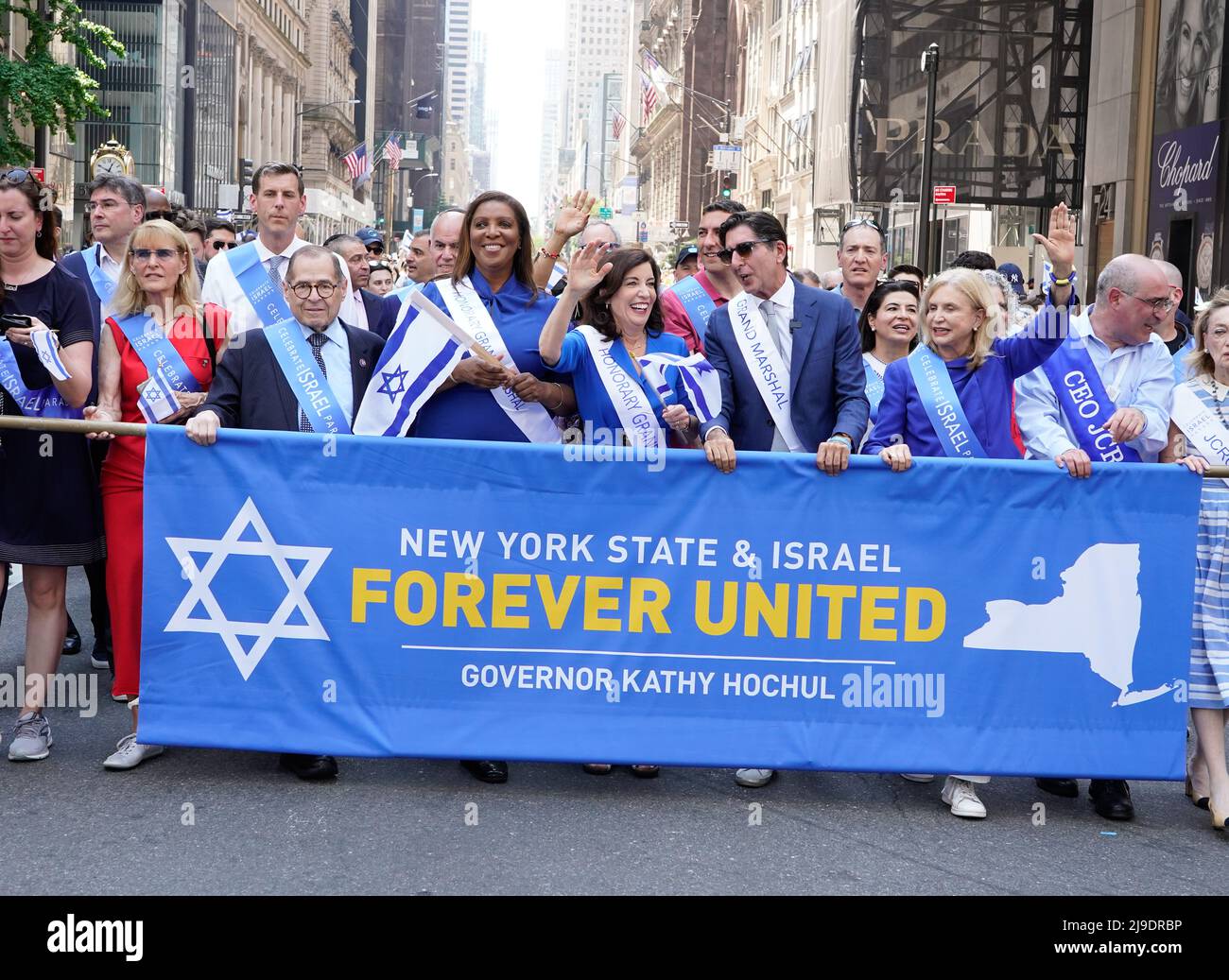 L-R: Jerry Nadler, Letitia James, Kathy Hochul, Harley Lippman during ...
