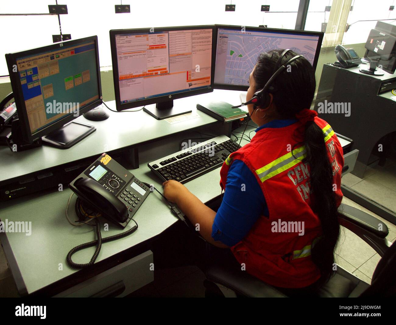 Emergency calls hi-res stock photography and images - Alamy