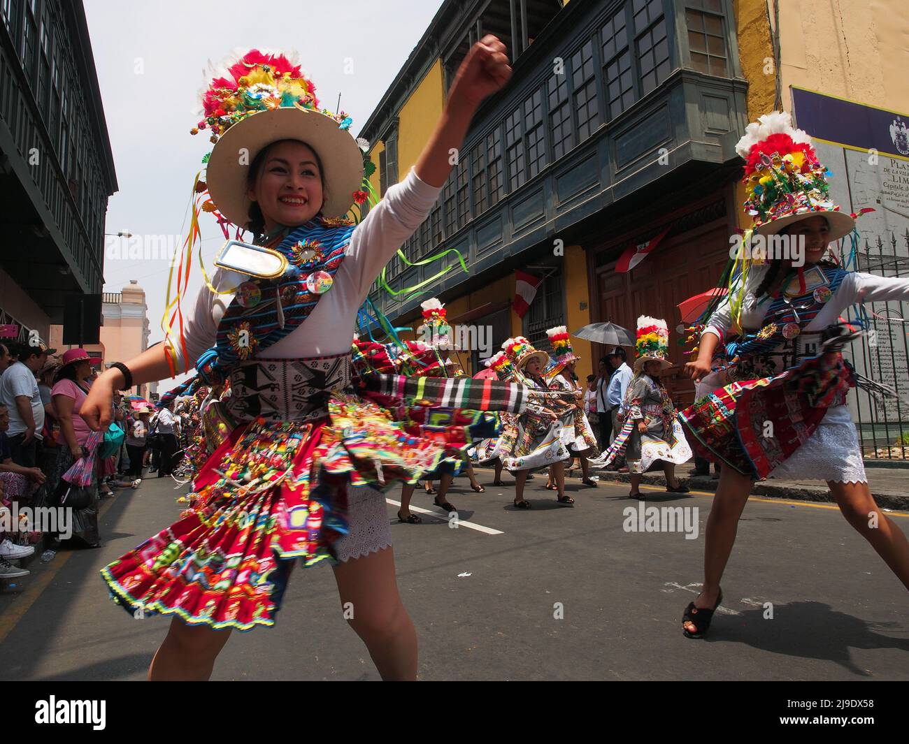 Traditional Peruvian dancers take part in the Virgin of Candelaria ...