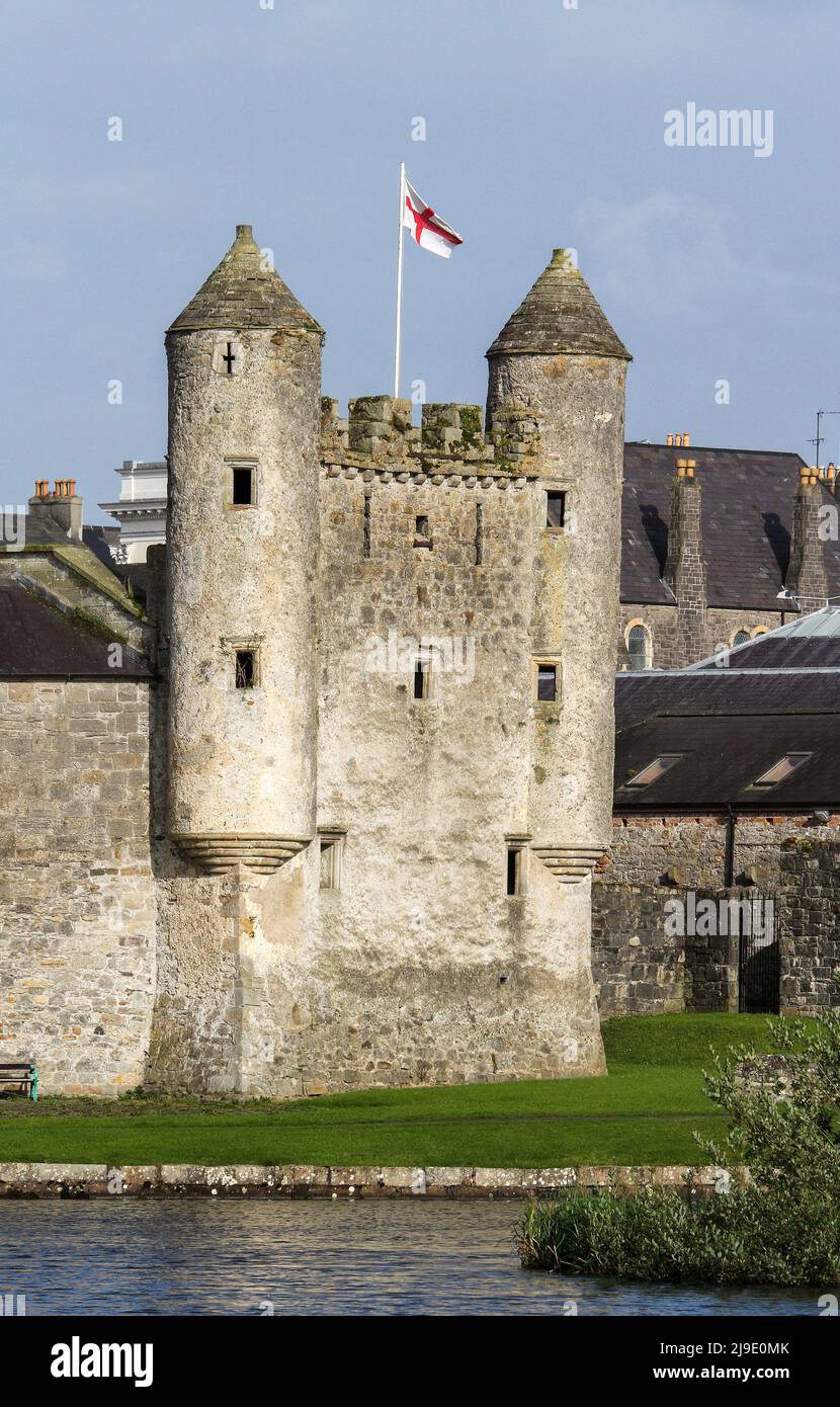 Corbelled hi-res stock photography and images - Alamy