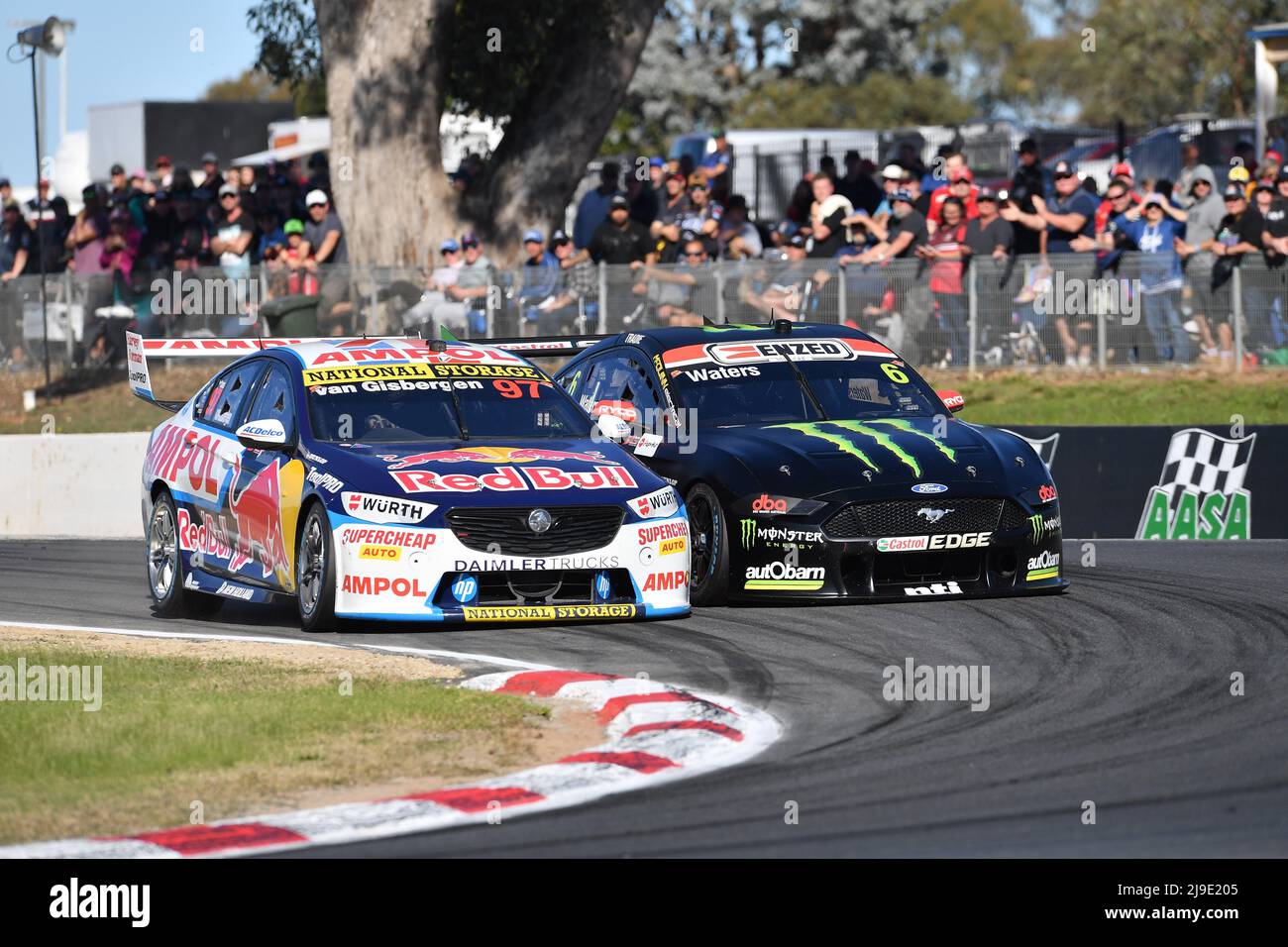 Winton Raceway Victoria. van Gisbergen takes the lead from Waters at ...