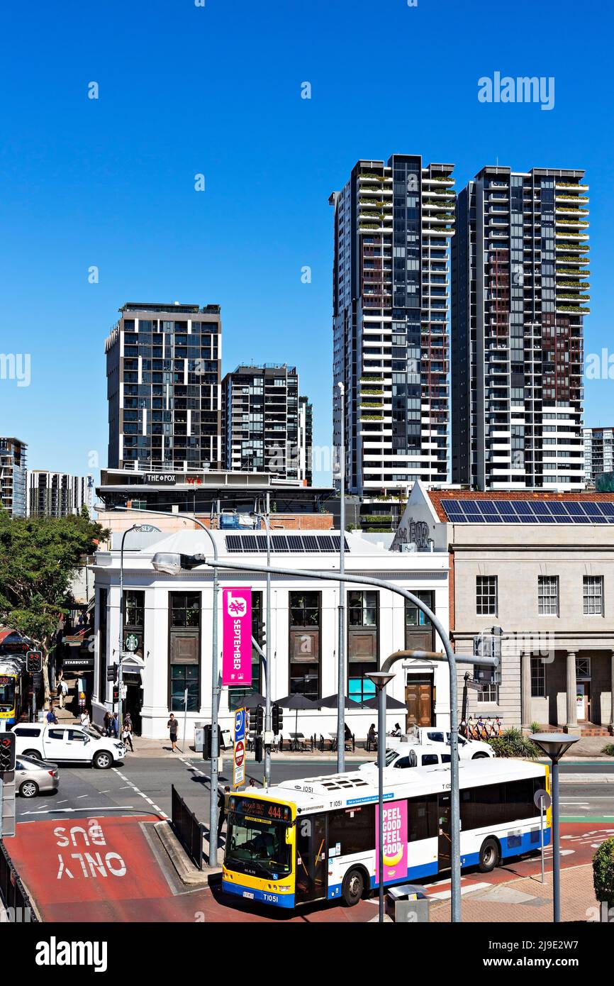 Buz buses hi-res stock photography and images - Alamy