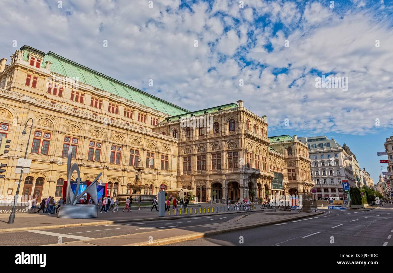 Wiener staatsoper hi-res stock photography and images - Alamy