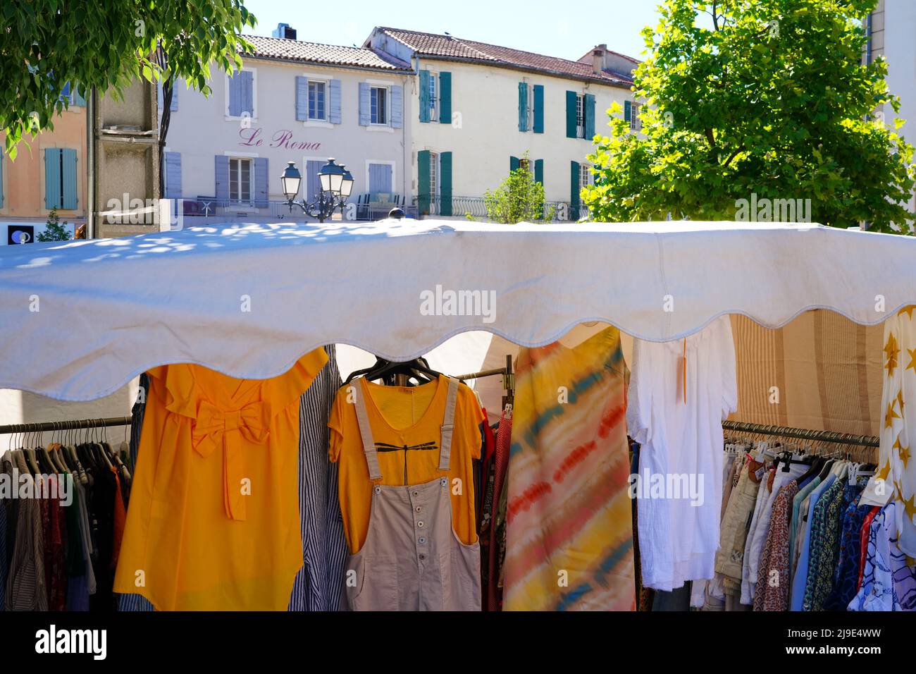Saint remy de provence market hi-res stock photography and images - Alamy