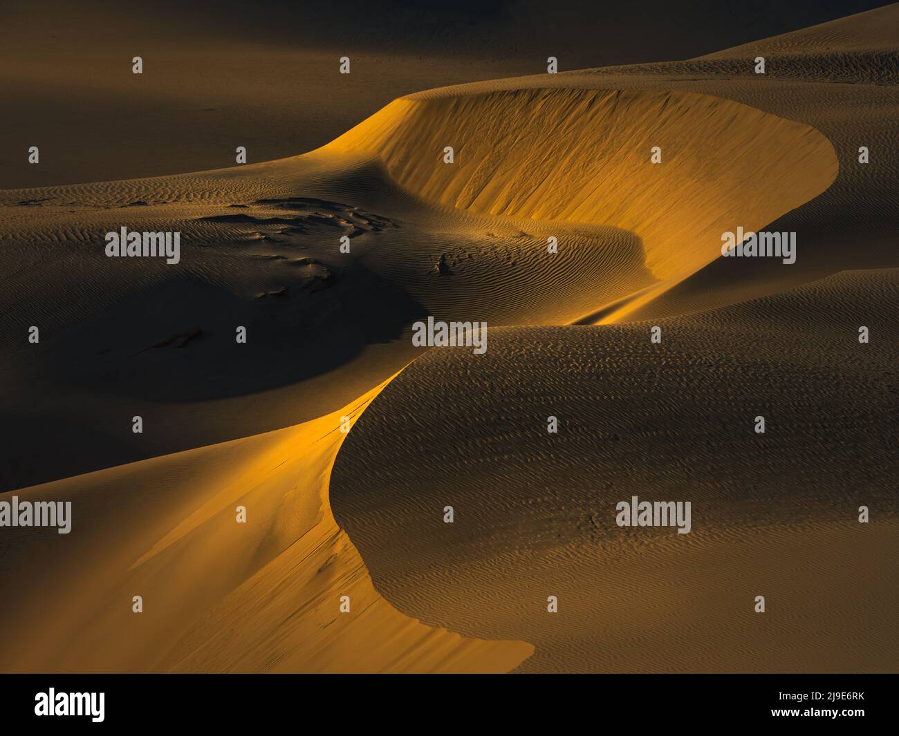 Deep colors hi-res stock photography and images - Alamy