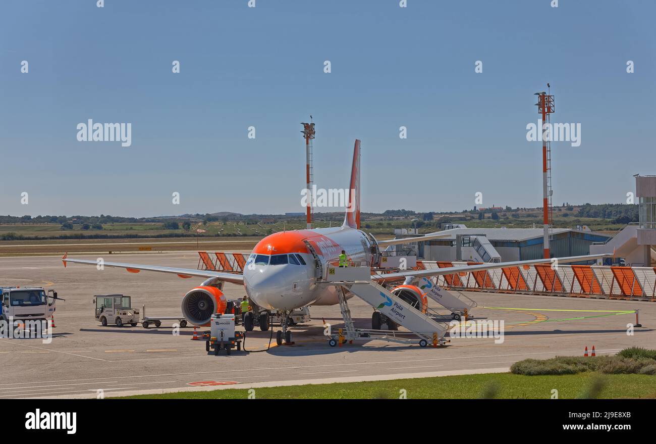 Airbus A319 on the runway Pula airport Croatia Stock Photo - Alamy