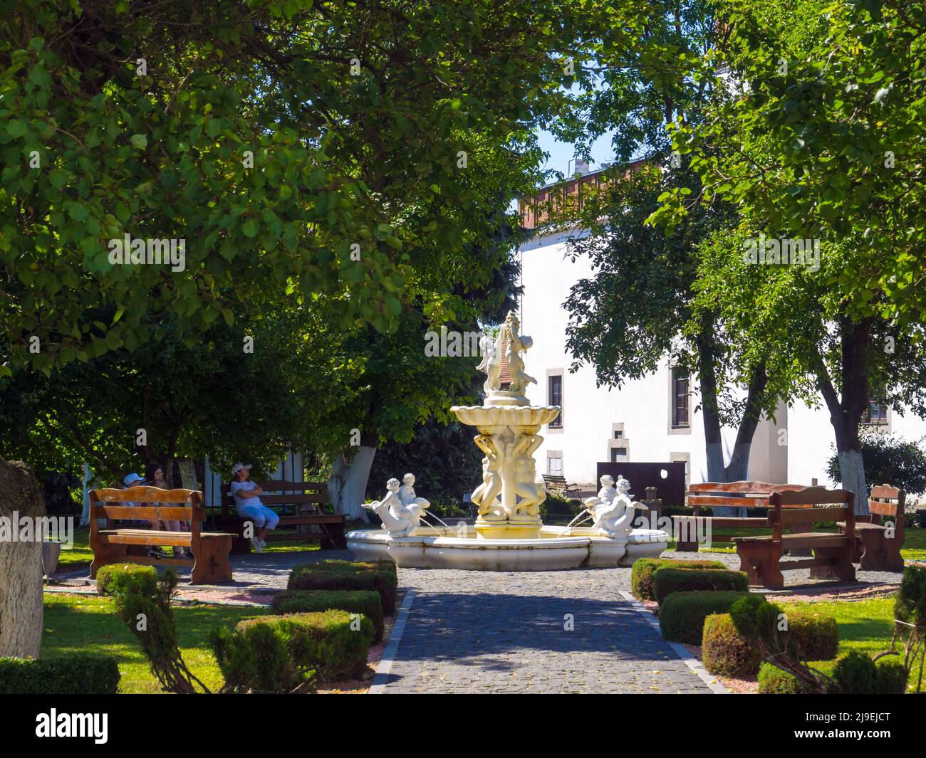 Marble castle hi-res stock photography and images - Alamy