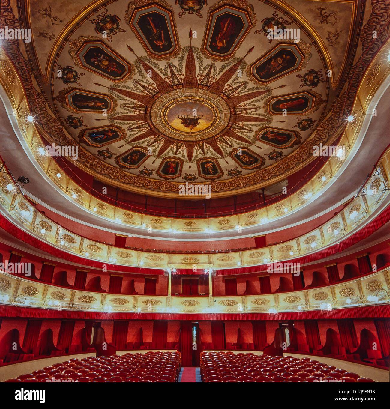 Interior del teatro hi-res stock photography and images - Alamy