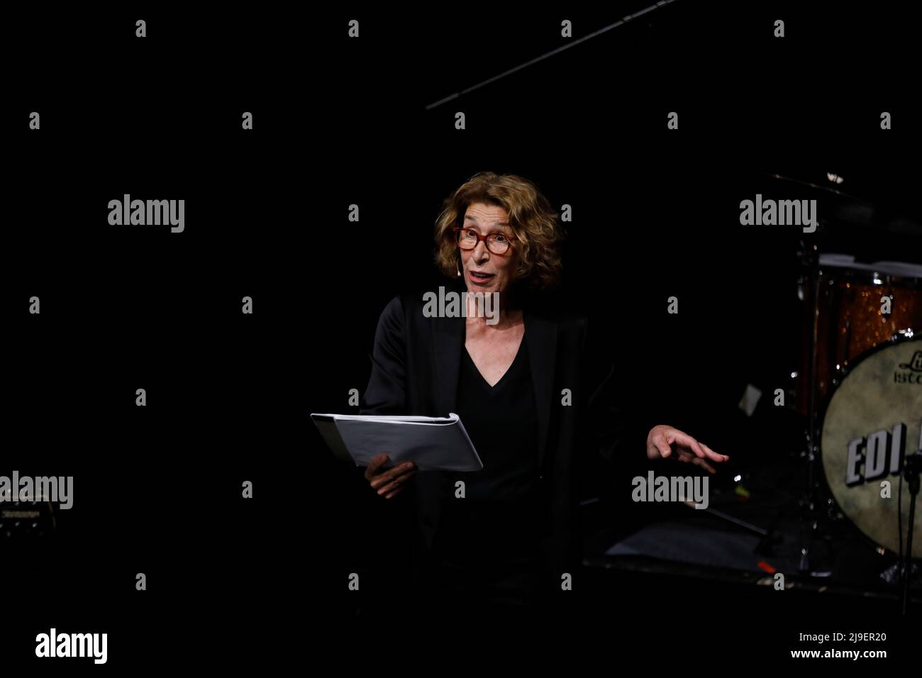 Adele Neuhauser bei ihrem Gastspiel: Adele Neuhauser & Edi Nulz."Die ...