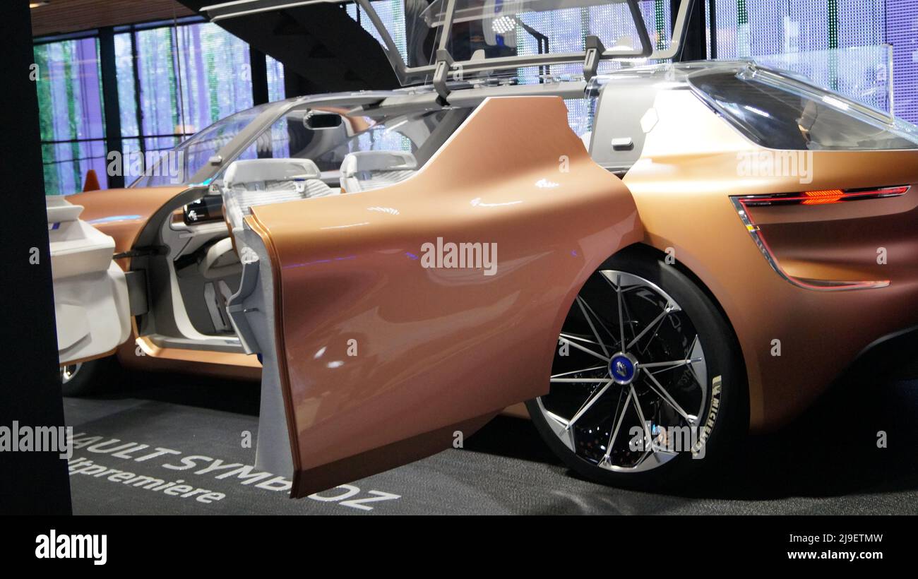 Autonomous prototype hi-res stock photography and images - Alamy