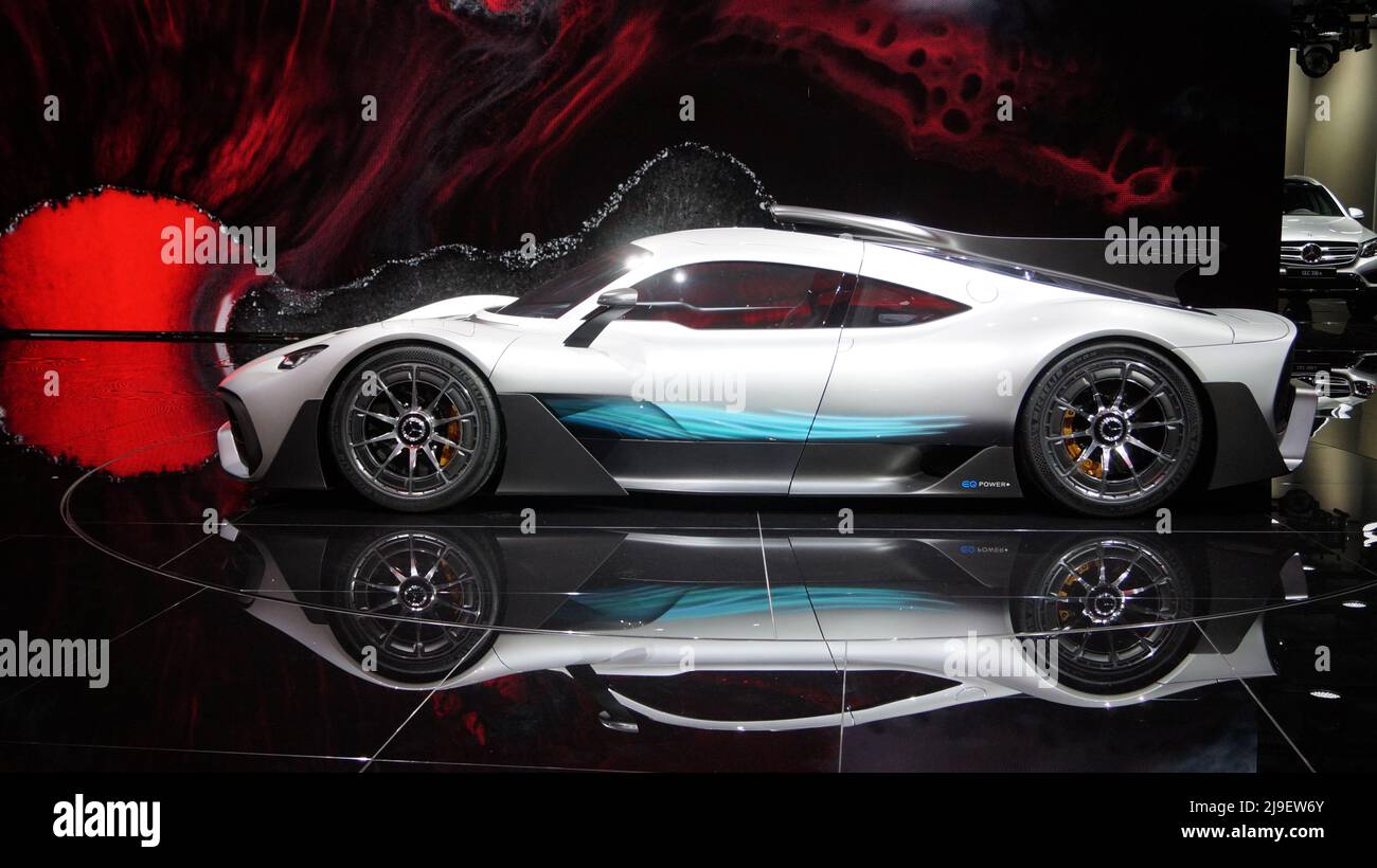 Mercedes amg project one hi-res stock photography and images - Alamy