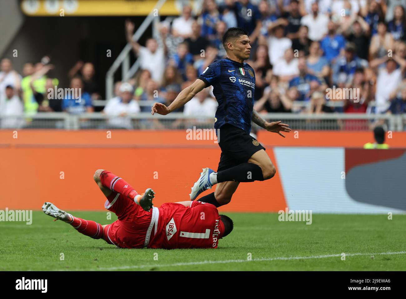 Audero inter milan hi-res stock photography and images - Alamy