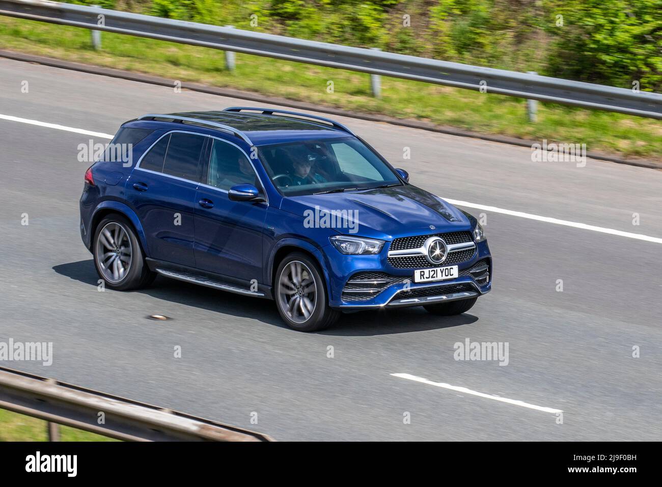 Mercedes benz gle suv gle 350 de 4matic hi-res stock photography and ...