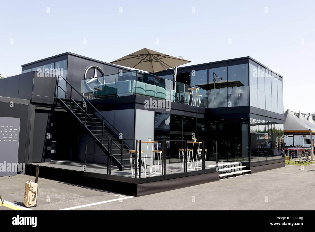 The mercedes amg f1 motorhome hi-res stock photography and images - Alamy
