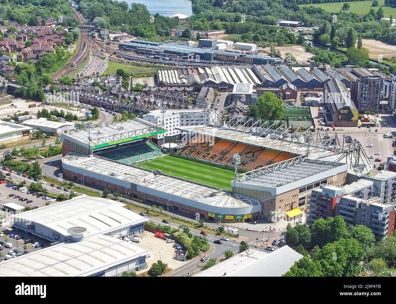 Tottenham hotspur stadium aerial hi-res stock photography and images ...