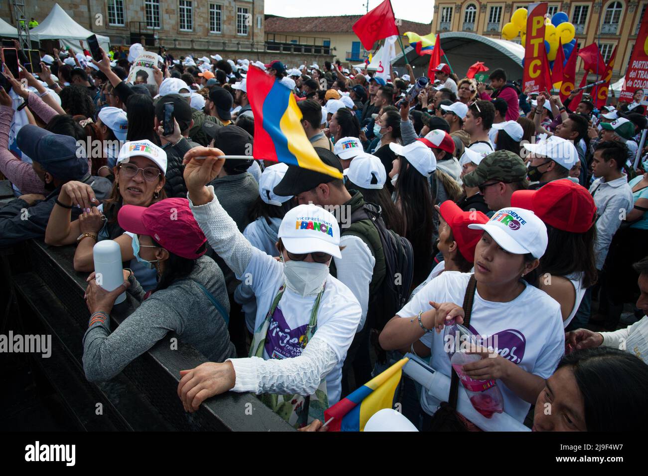 Colombian left wing hi-res stock photography and images - Alamy