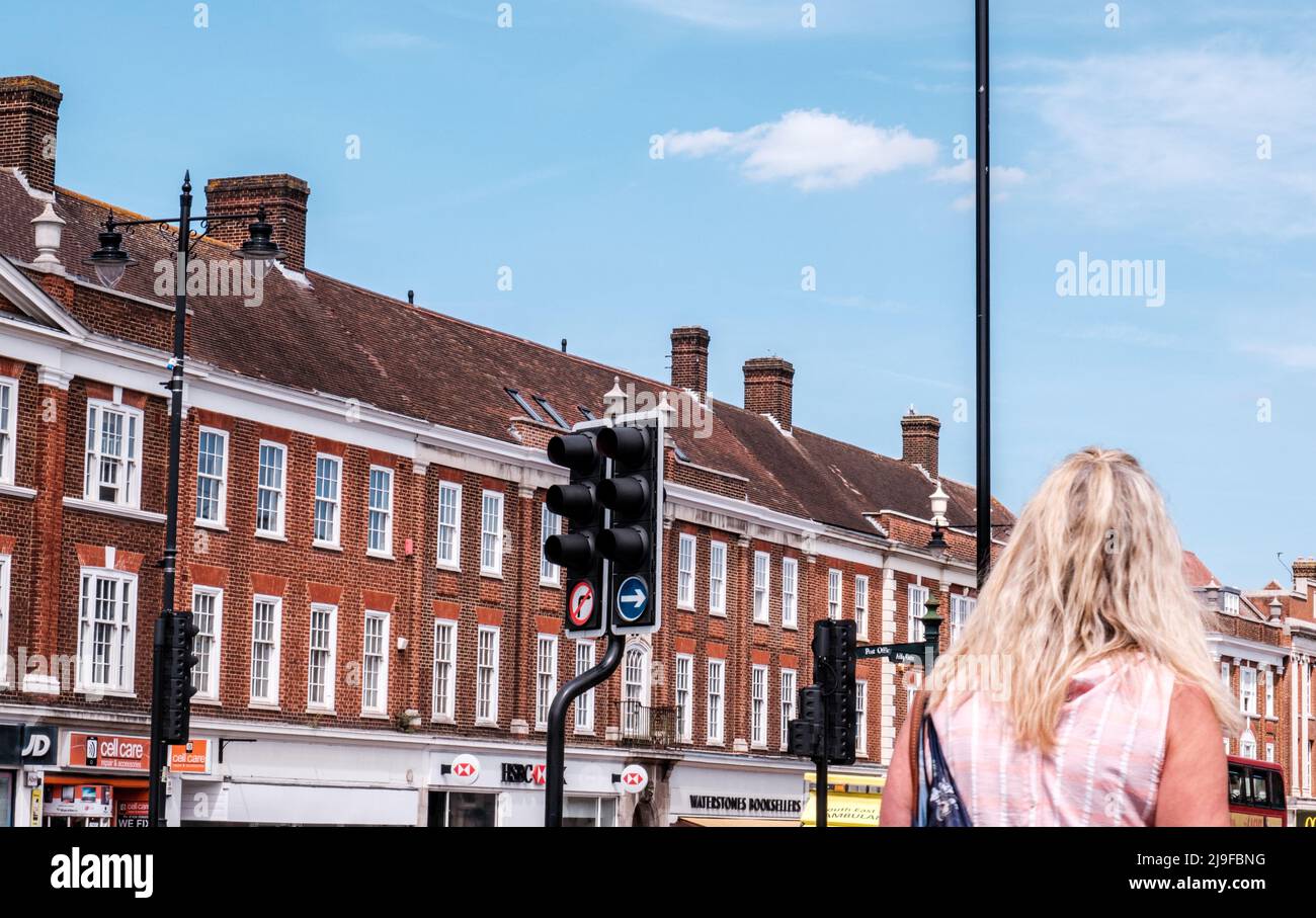 Row of shops hi-res stock photography and images - Alamy