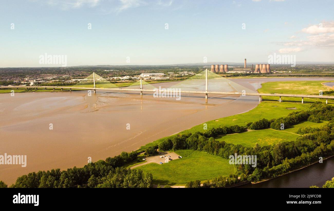 Gateway Bridge , Runcorn , Widnes 2022 Stock Photo - Alamy