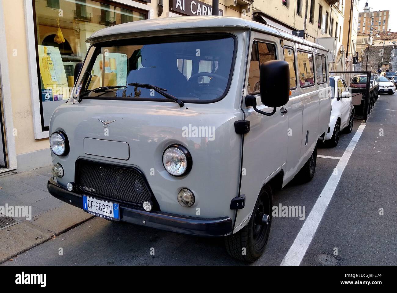 A Russian van UAZ 452 Tabletka parked in a Padua street Stock Photo - Alamy