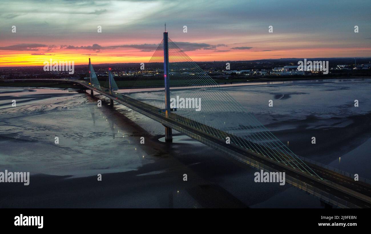 Gateway Bridge , Runcorn , Widnes 2022 Stock Photo - Alamy