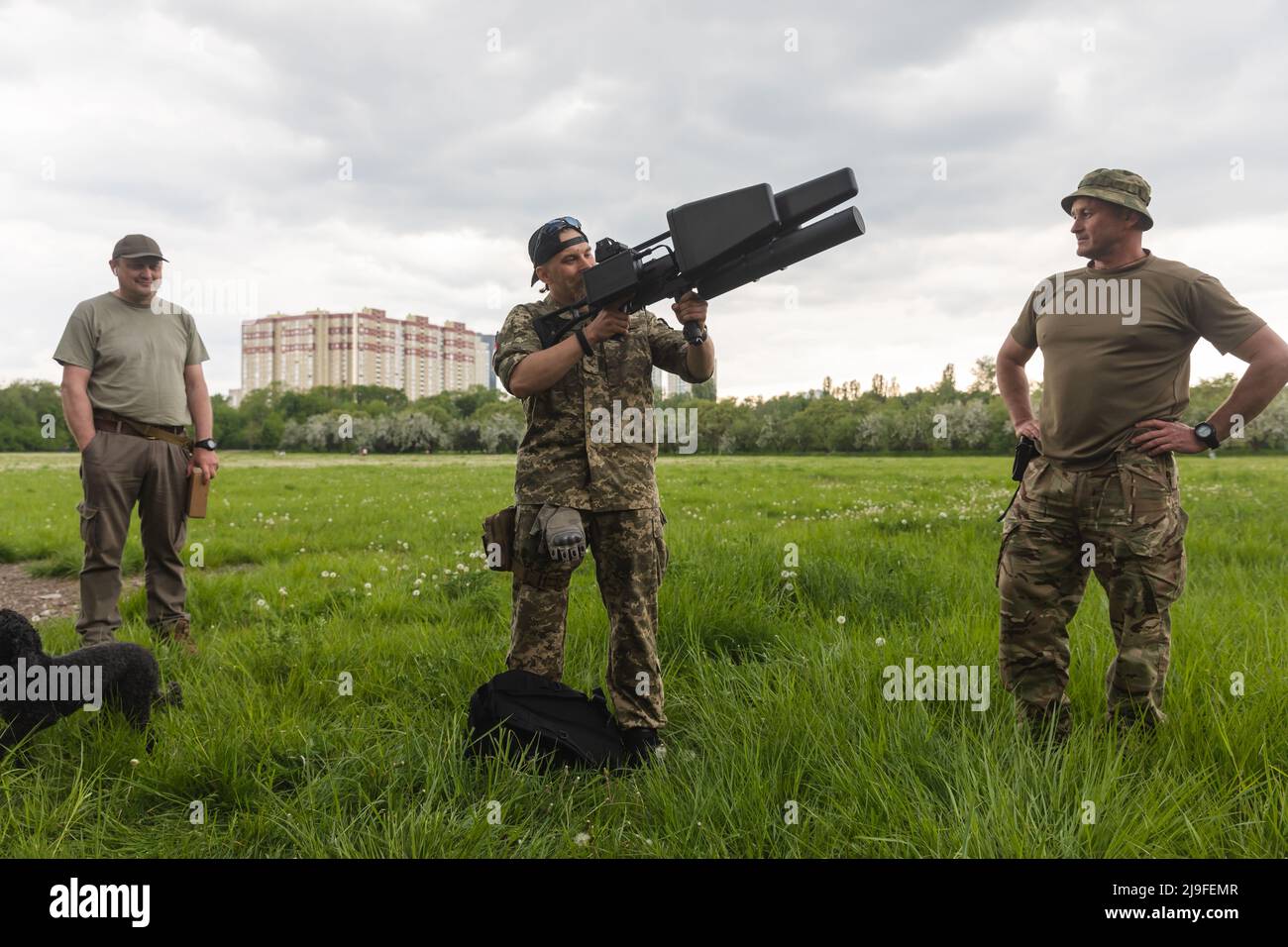 Handheld drone suppression system hi-res stock photography and images ...