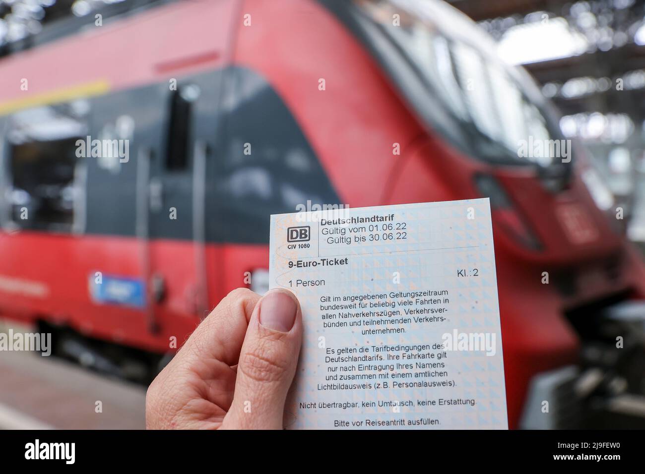 Deutsche bahn ticket machines hi-res stock photography and images - Alamy