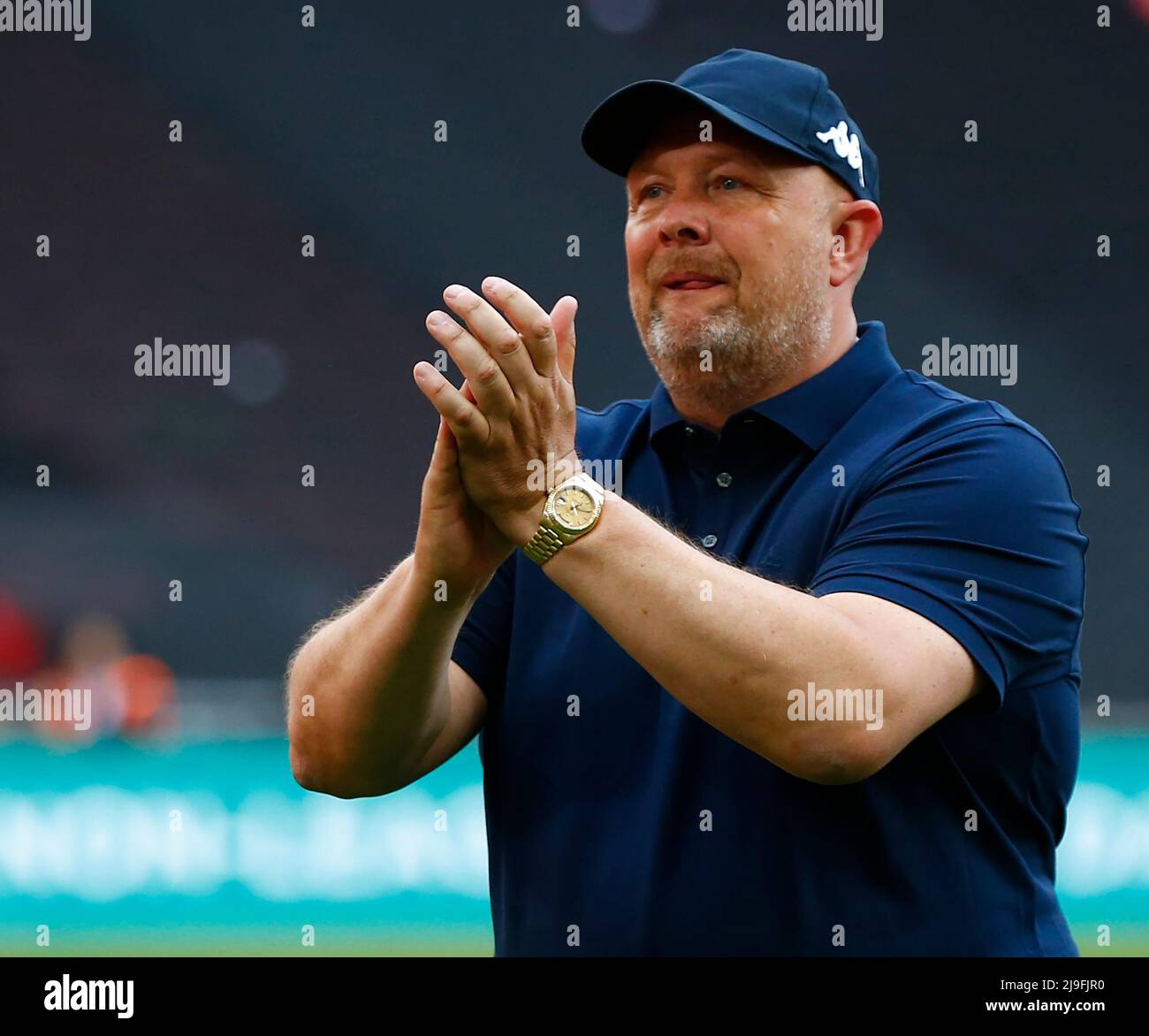 LONDON, ENGLAND - MAY 22: Andy Woodman manager of Bromley after The ...