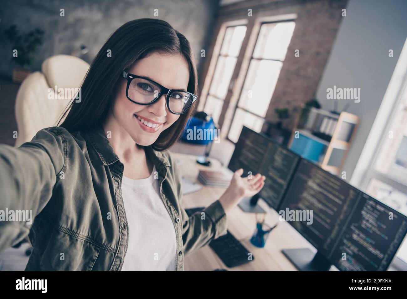 Photo of young pretty girl indicate hand workplace date support tester ...