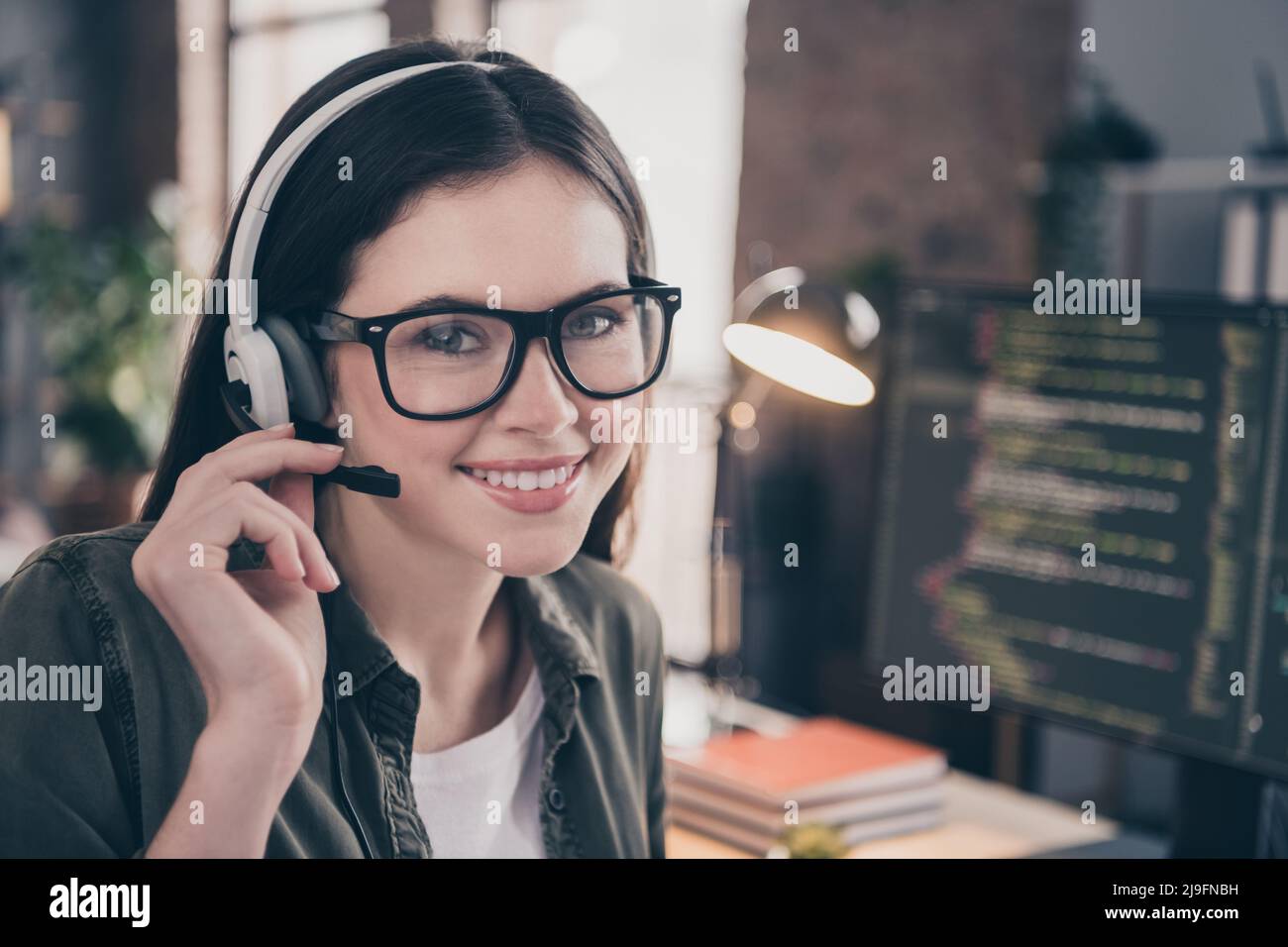 Call center workstation hi-res stock photography and images - Alamy