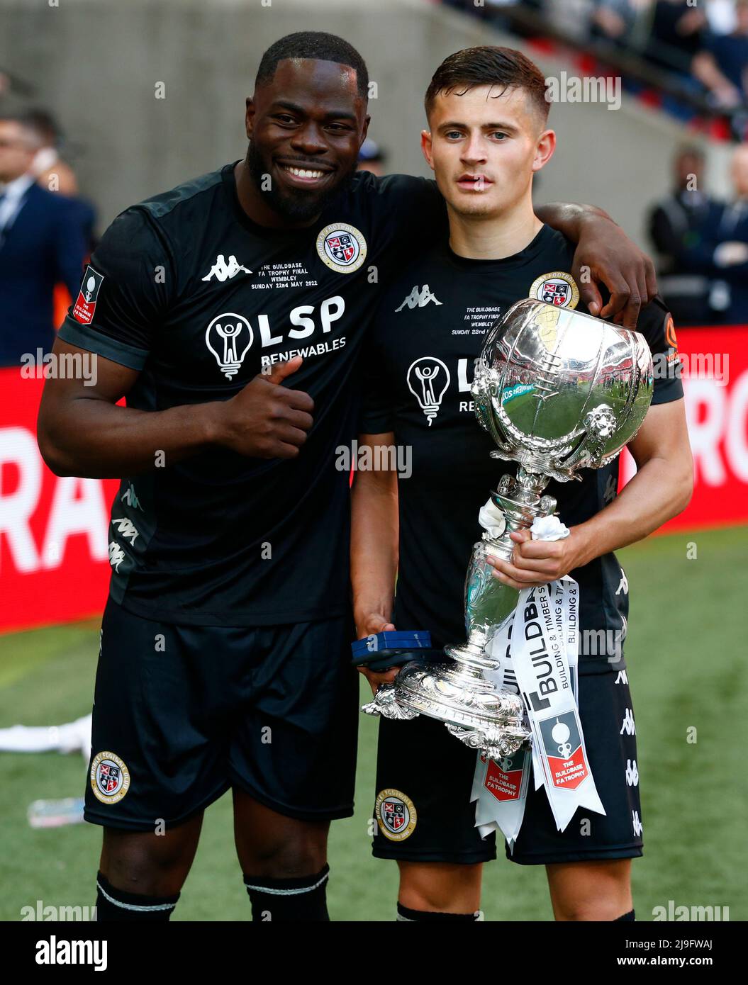 LONDON, ENGLAND - MAY 22: L-R James Alabi and James Vennings of Bromley ...