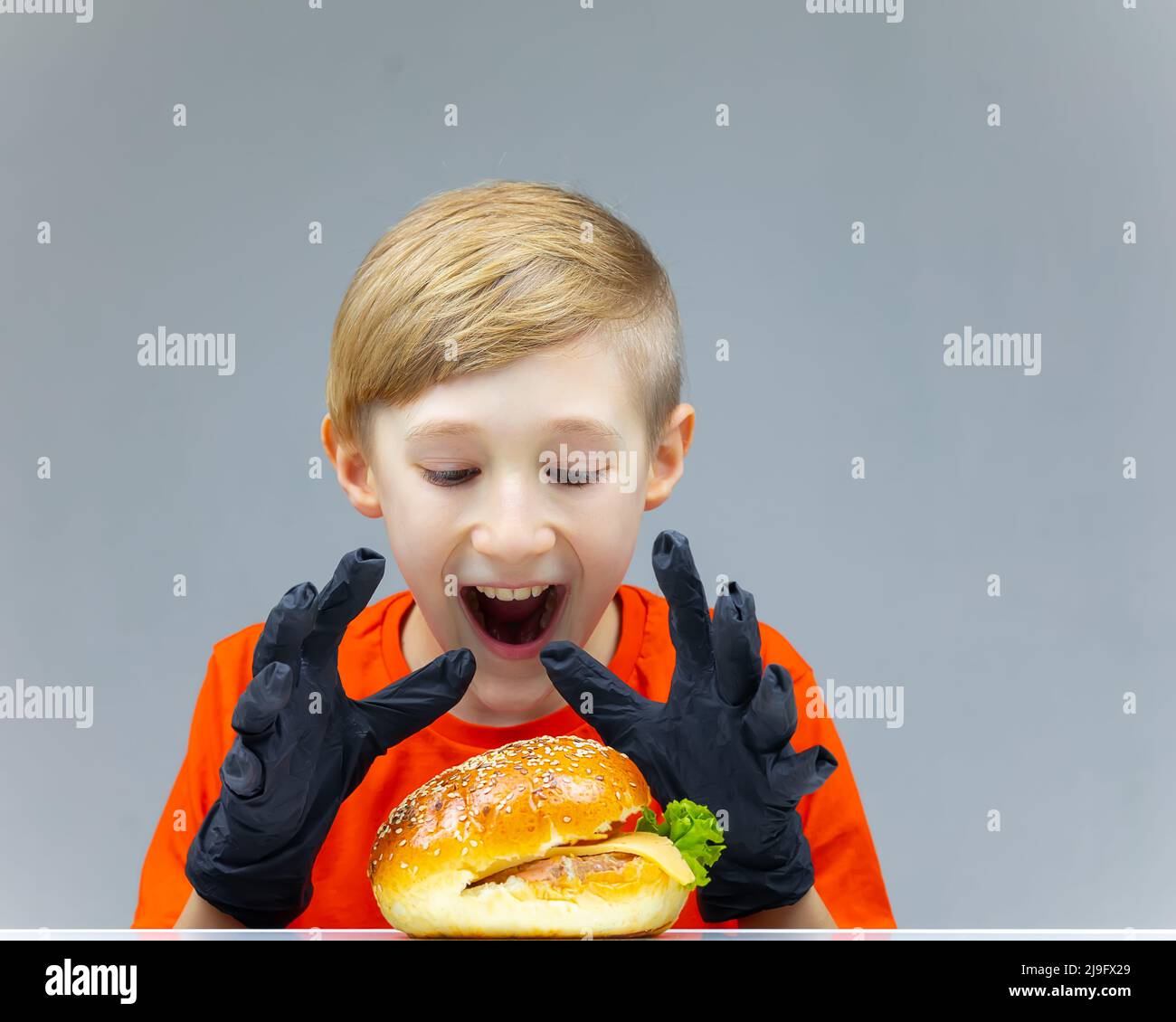 Grab a burger hi-res stock photography and images - Alamy